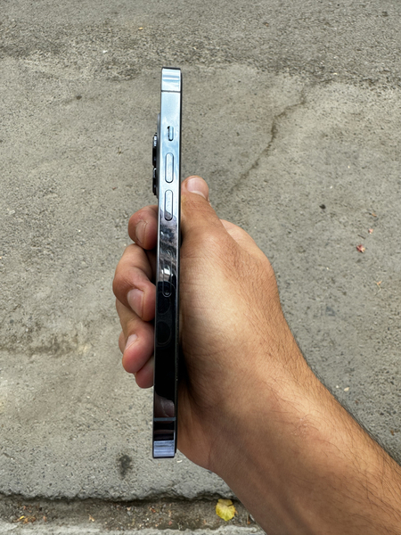 iPhone 13 pro LLA