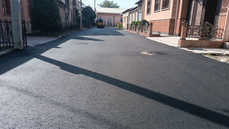 Asfalt yotqizish xizmati