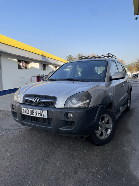 Hyundai tucson автомат
