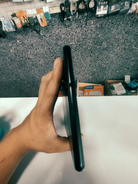 Samsung galaxy Tab A8 srochna sotiladi