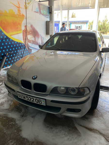 BMW 520 adkfjfjfjfjfjf