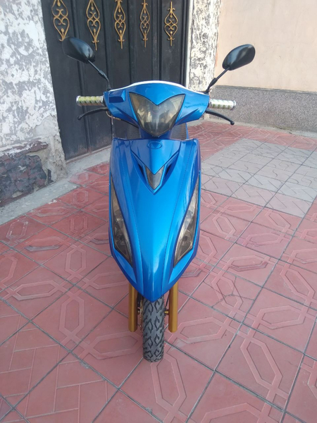 Skutr bezinli 120 kub
