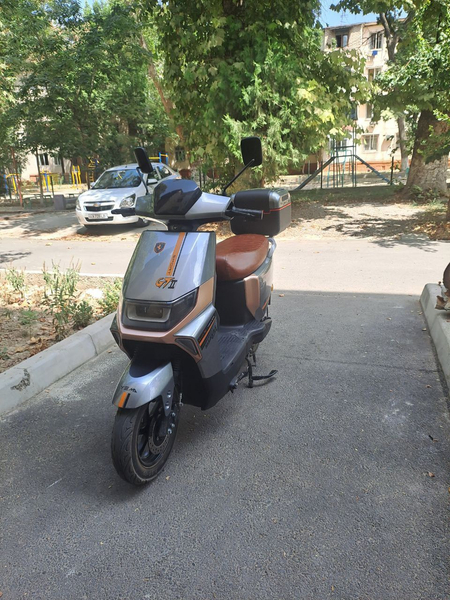Yamaha replica skuter sotilvoti