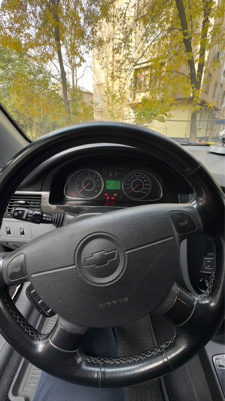 Продаю свою lacetti gentra