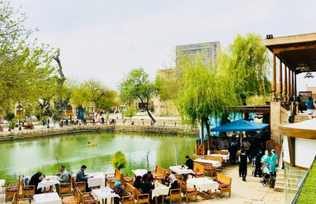 Munis Hotel  Labi hovuz