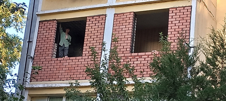 Кладка балконов кирпичом и ремонт установка новых рам козерог решотки