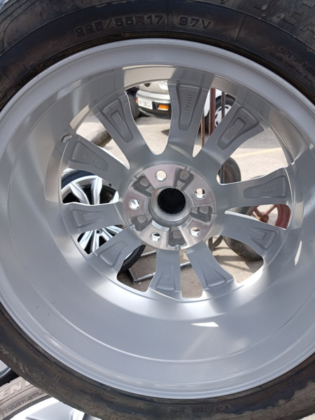 R17 Malibu premier orginal diska Balon Xolati yangi