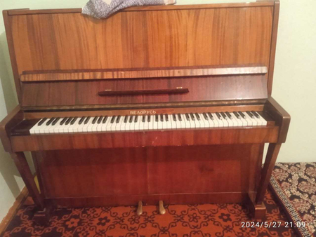 pianino belarus sotiladi srochniy
