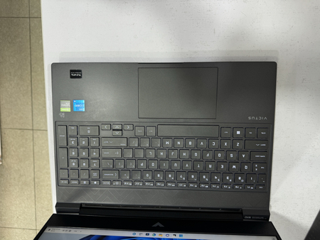 Hp victus core i5 12 avlod full komplektda haqiqiy igravoy model