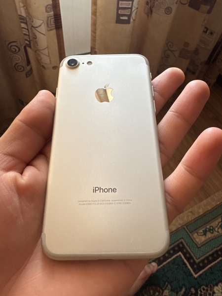 iPhone 7   128gb
