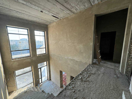 2 ta bir xil 2 sotiqli 2 qavatli hovli sotiladi