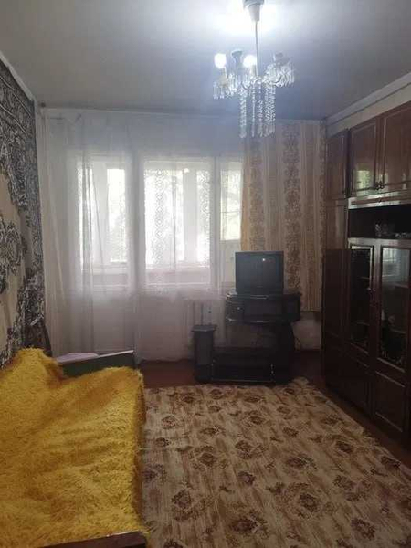 Юнусабад 13-кватрал, 4-комнатная, без ремонта, 80м2, ор-р Мега планет