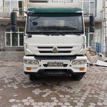Sotiladi Sinontruk goldin prinse
