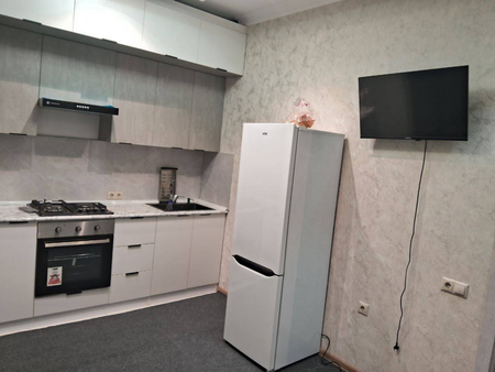 Arenda sergili mowina bozor orqasi 1 xona 300$