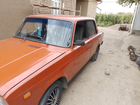 Vaz 21 05 moshina sotiladi