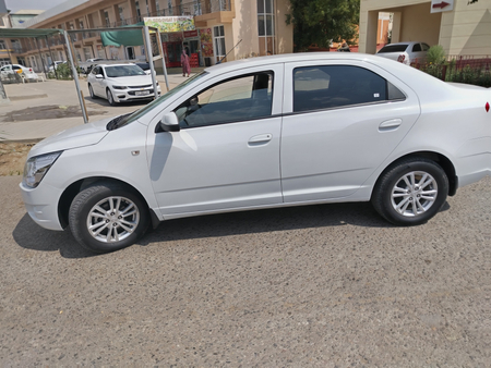 Ozroq haydalgan mashina