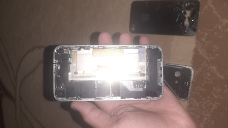 IPhone 4 zapchas kelishamiz