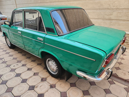 Vaz 2103 Suyagi Butun Sveji Kiraskadan Chiqan Metan Gaz