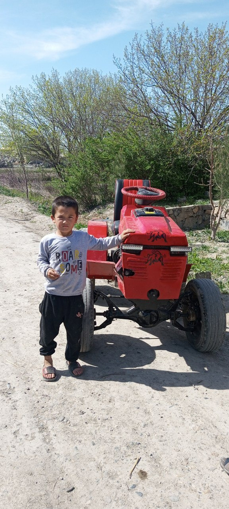 Tayyor pul topar mini traktor sotiladi