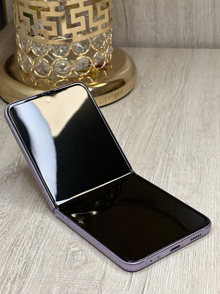 Samsung Z flip 3 8/256Gb snapdragon-888