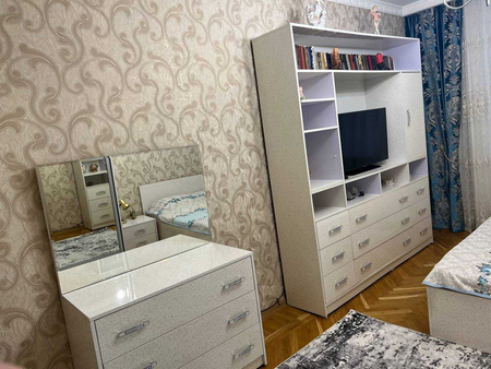 Квартира в аренду в 5м от Мега Юнусабад 3х ком сделан 4х. 13 кв 19 д
