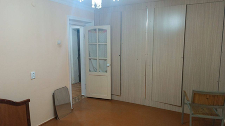 Чиланзар 9  срочно продаётся квартира 1*2/1/5