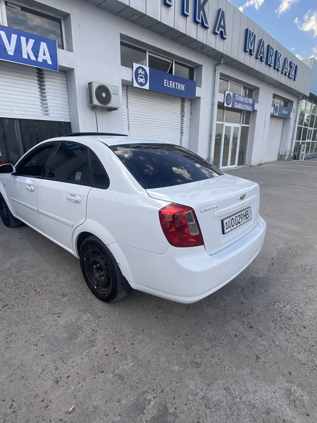 Ласетти 1.8 автомат срочно
