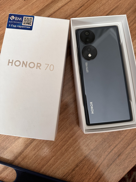 Honor 70 8/256 В хорошем состоянии