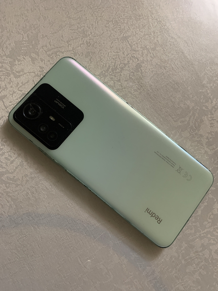 Xiaomi not 12s 8 . 128 Gb xolati zor