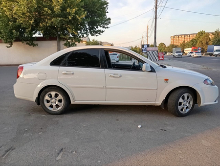 Jentra 2019 avtomat 12000$