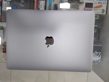 Macbook Pro A1990 i9-9880H, 16-512gb, VGA RX 560x 4gb
