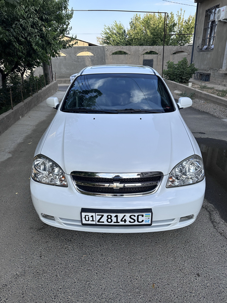 Lacetti 1,6 avtomat 2013