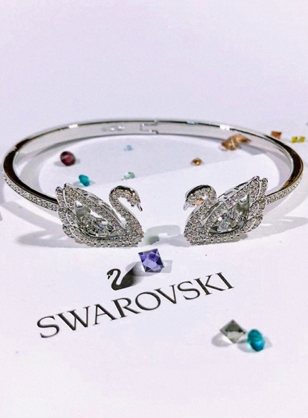 Браслет Swarovski бэнгл