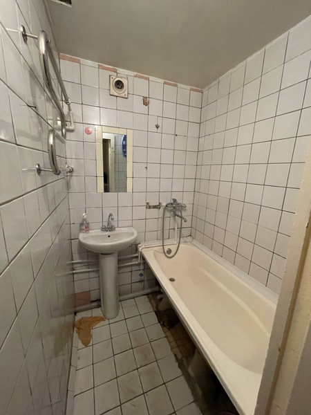 Продам Чиланзар-26 4-3-4 кирпич
