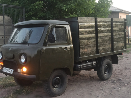 Продается УАЗ 3303