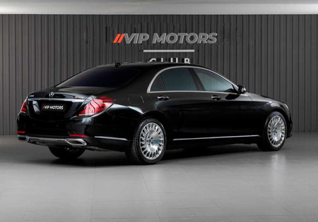 Mercedes-Benz w222 kartej toy to'y mehmon xizmati batafsil opisaniyada