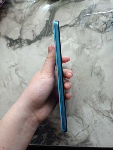 Samsung A72 sotiladi.