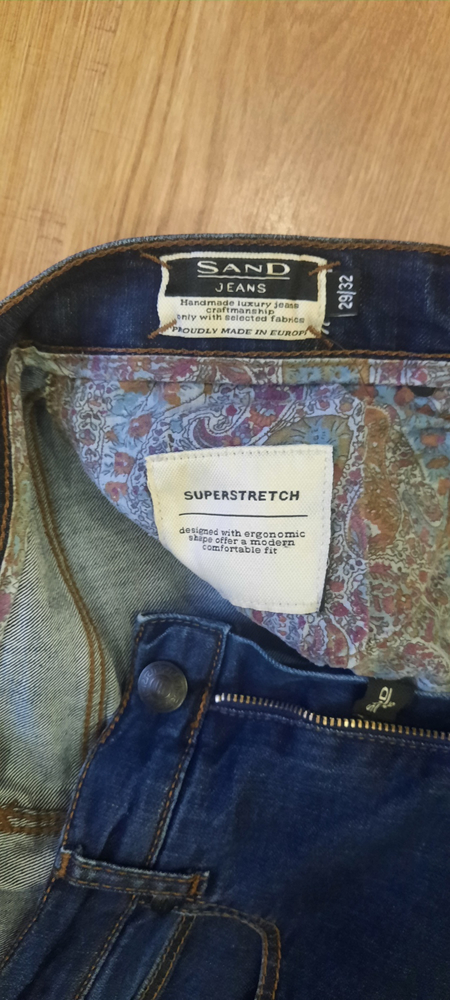 Продаю брендовые джинсы оригинал