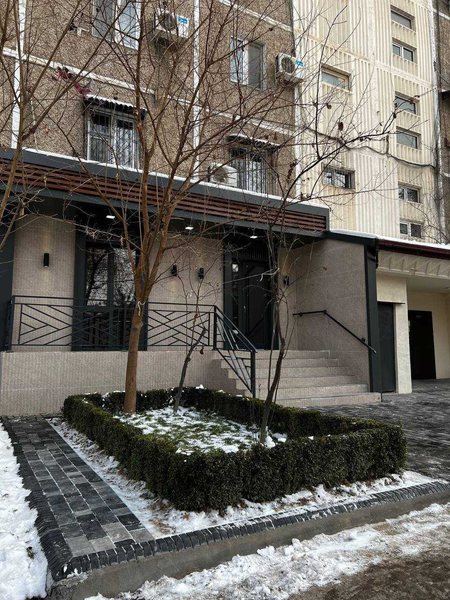 Аренда Евро офис Улица Нукус Ор-р: Госпитальный рынок  120м2