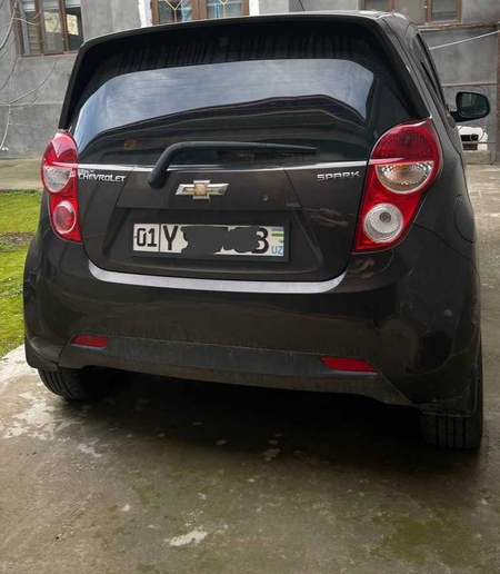 Автомобиль Chevrolet Spark