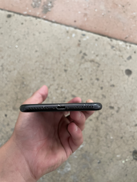 iPhone 7 plus 32 GB