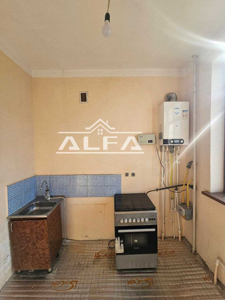 2 xonali 60m² 4-qavat sotiladi.