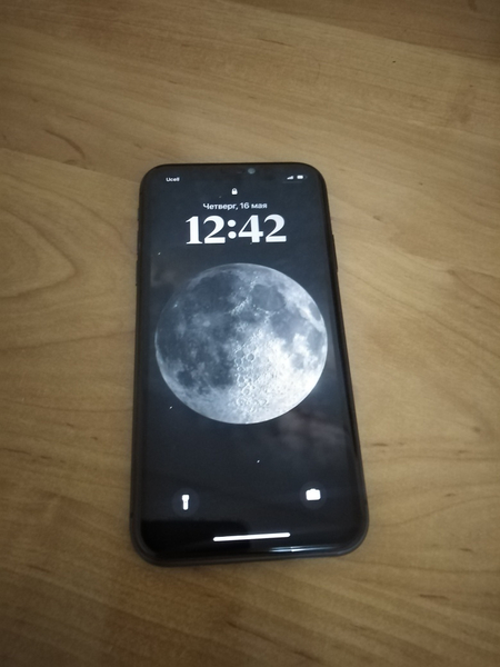 IPhone 11 64 GB  sotiladi ideal