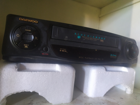 Видеомагнитофон Daewoo DV-F34