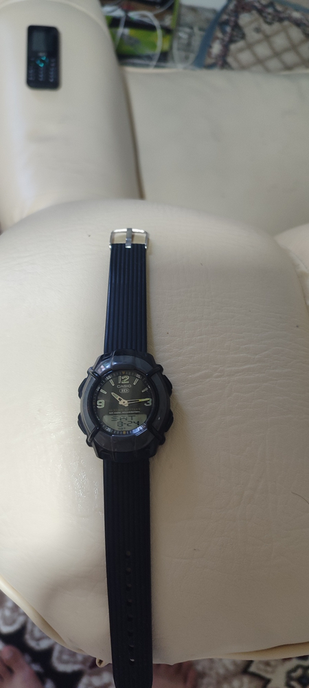 Продам часы Casio оригинальные 2747