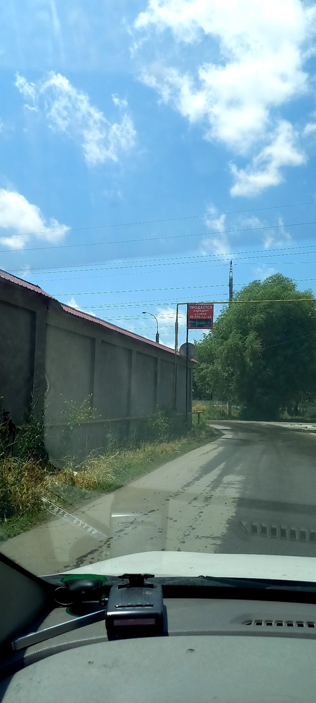 Сергели 6.5 соток у трассы угловая