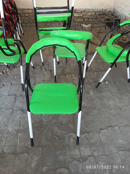 Zakazga stol stullar tayyorlab beramiz