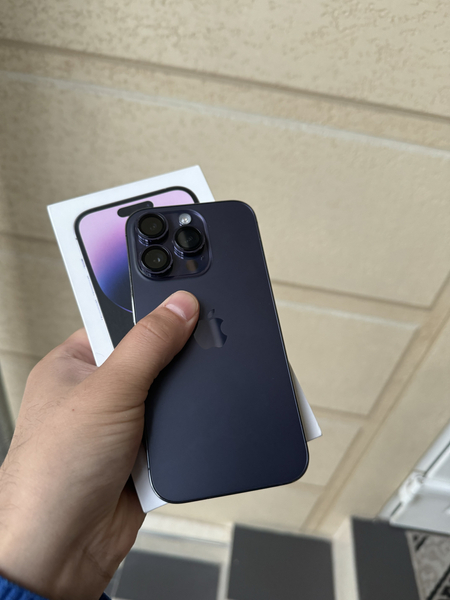 iPhone 14 pro deep purple