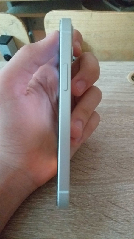 Iphone 12 mini в хорошем состоянии