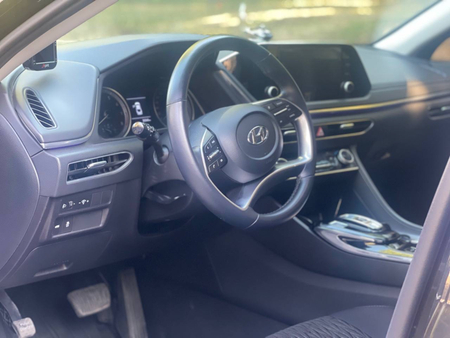 Hyundai sonata stayl plus